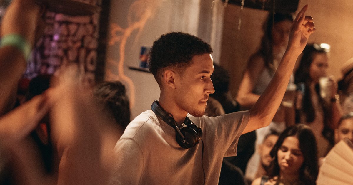 'Only You' from Tre Reynolds finally lands on DOSMUNDOS