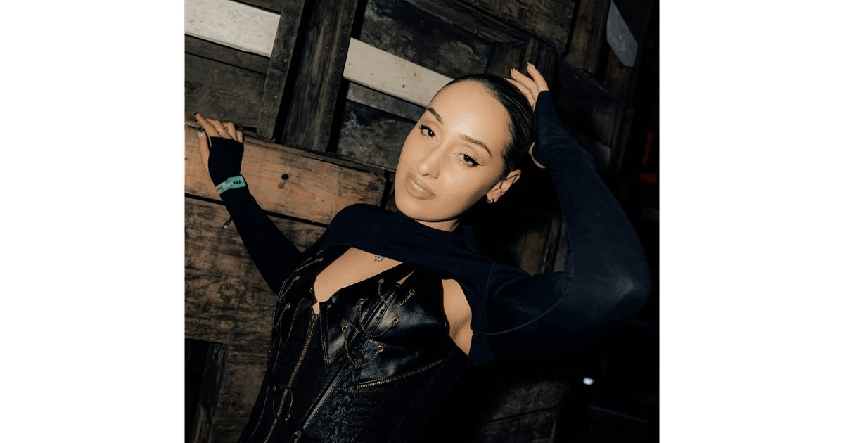 SICARIA Links with Emz for Razor-Sharp New Single, "MOVING FWD ...